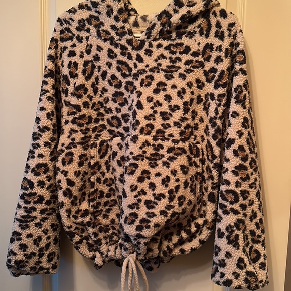 American Eagle Outfitters | Jackets & Coats | Cheetah Print Teddy ...